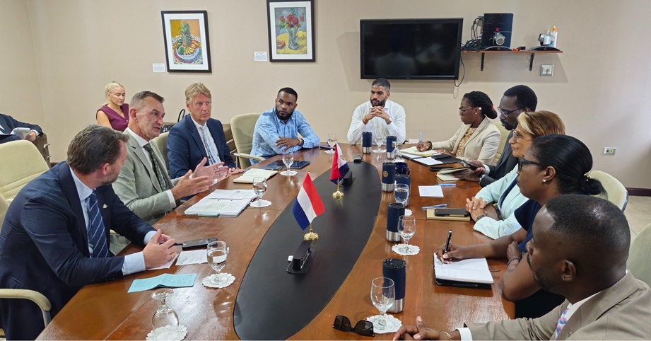 Sint Maarten Parliament met with the new State Secretary for the ...